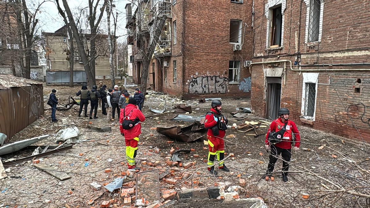 URCS Rapid Response Unit working at site of Russian missile hit in Kharkiv