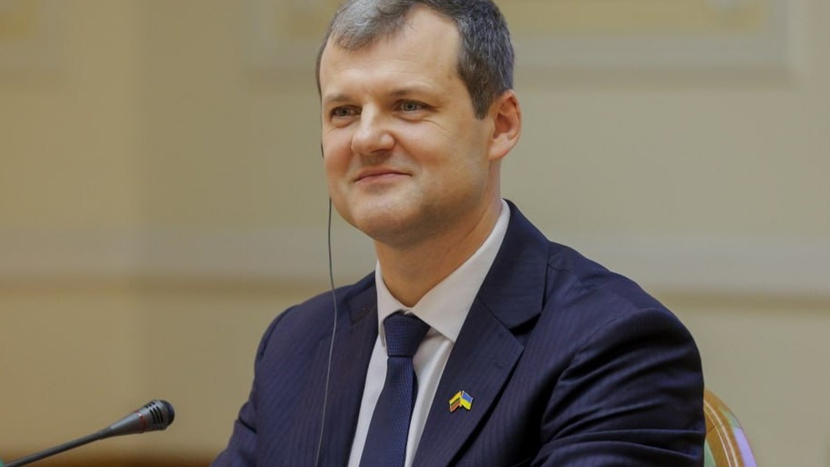 Якщо Київ захоче сісти за стіл переговорів, то це має бути тільки за ...