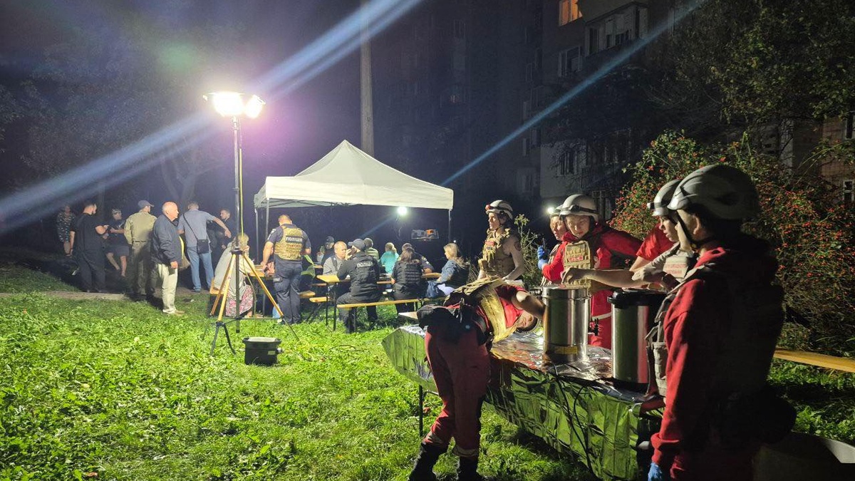 URCS team responds to site of Russian UAV attack in Vyshgorod