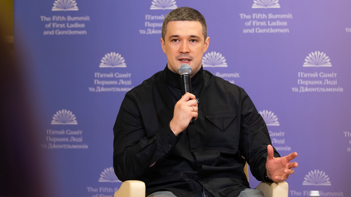 Fedorov calls on Ukrainians to help block spam numbers