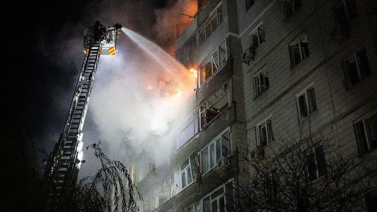 Eleven people, incl four children, injured in drone attack in Sumy ...