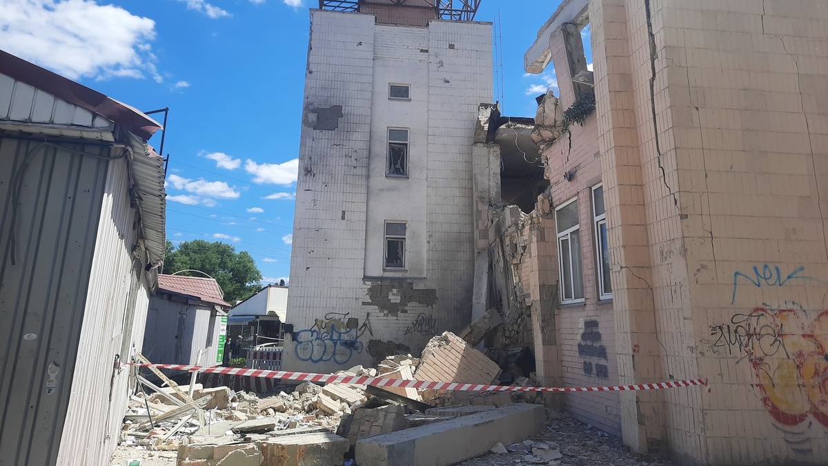 Mitigation of strike consequences near Vasylkivska metro station in ...